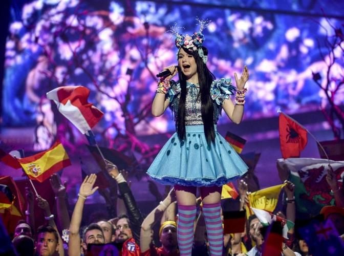 Jamie-Lee absolviert Auftritt