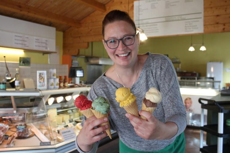 Von DDR-Klassiker bis Petersilie – Eis-Kult im Nordosten