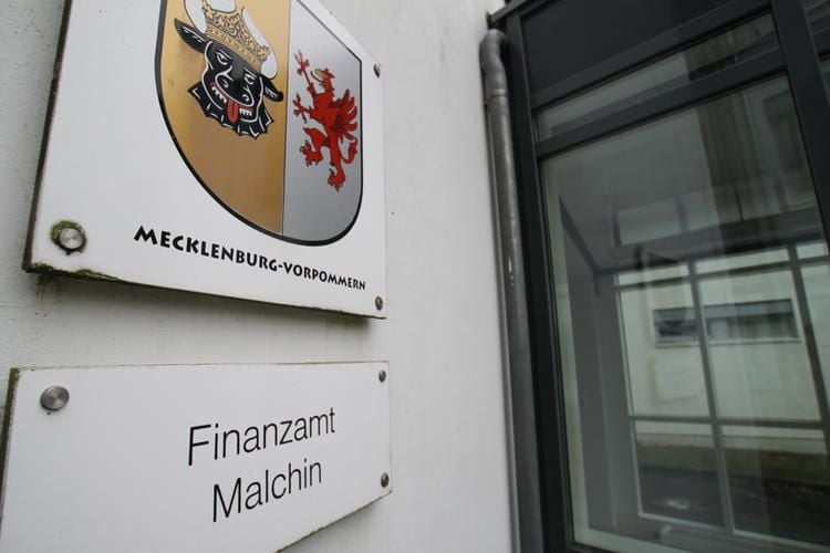 Verdrängt die Polizei das Finanzamt?