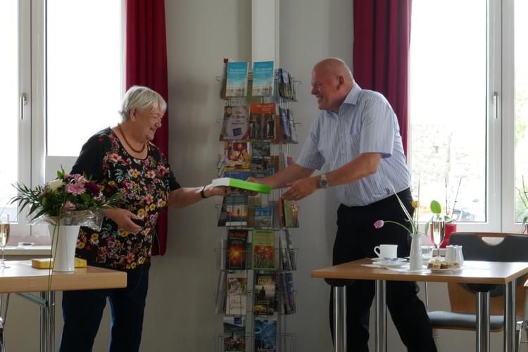 Chronistin freut sich über Adolf-Stahr-Preis