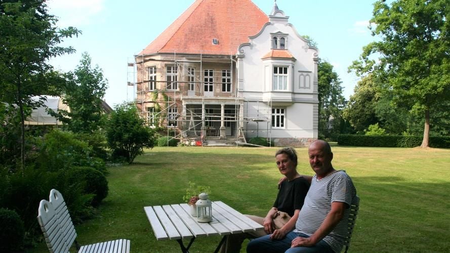 Schloss Sophienhof lädt zum Kultursommer in den Park