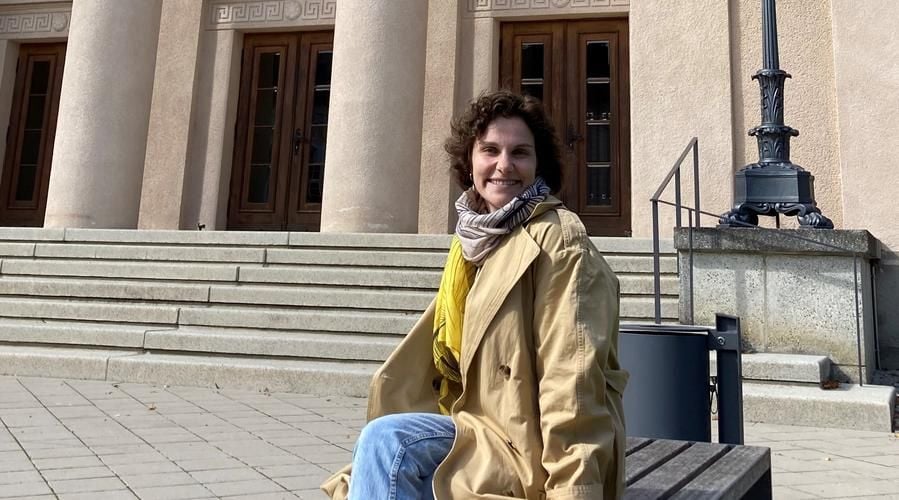 Russische Opern-Sängerin an Seenplatte hofft auf baldiges Kriegsende