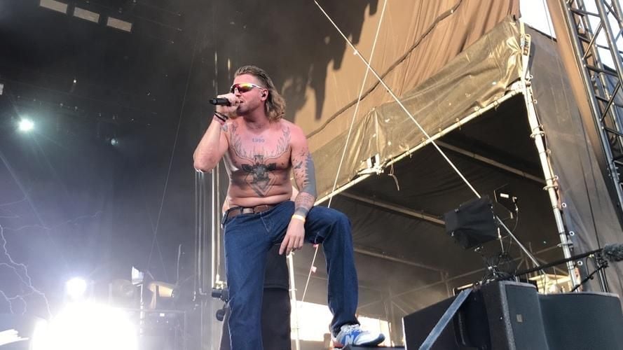 Rapper Finch begeistert in Neubrandenburg empfangen