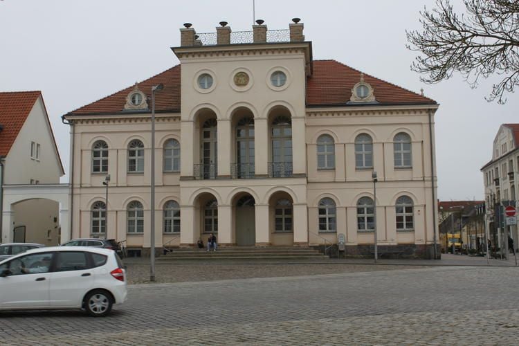 Neustrelitz hält Kandidaten für die Stadtvertretung geheim