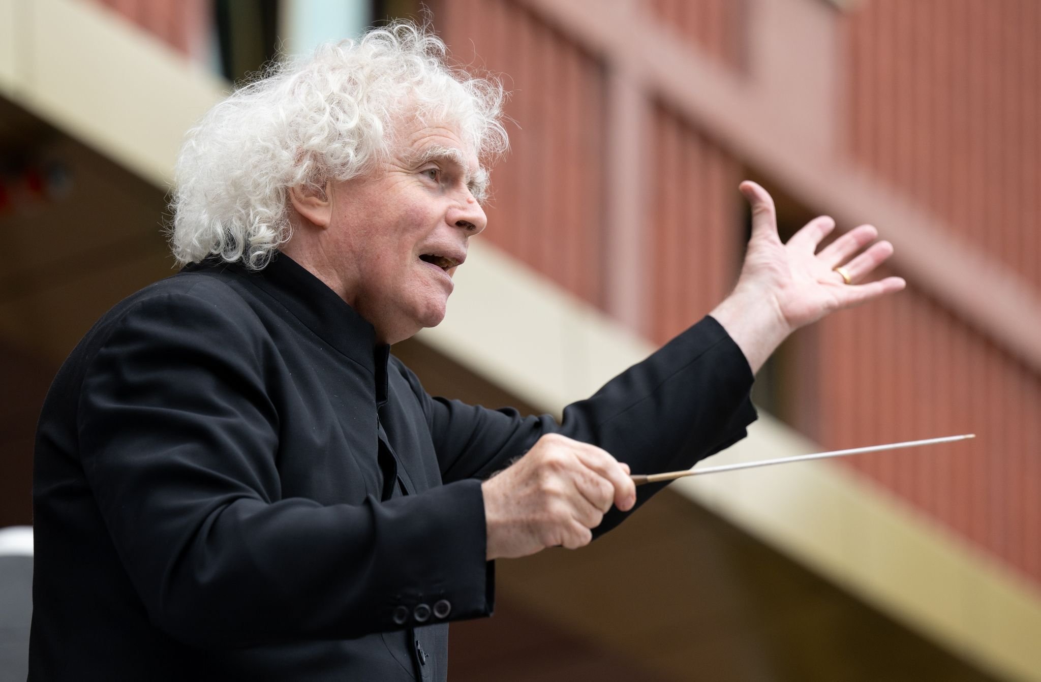 Simon Rattle dirigiert „Idomeneo“ in Berlin