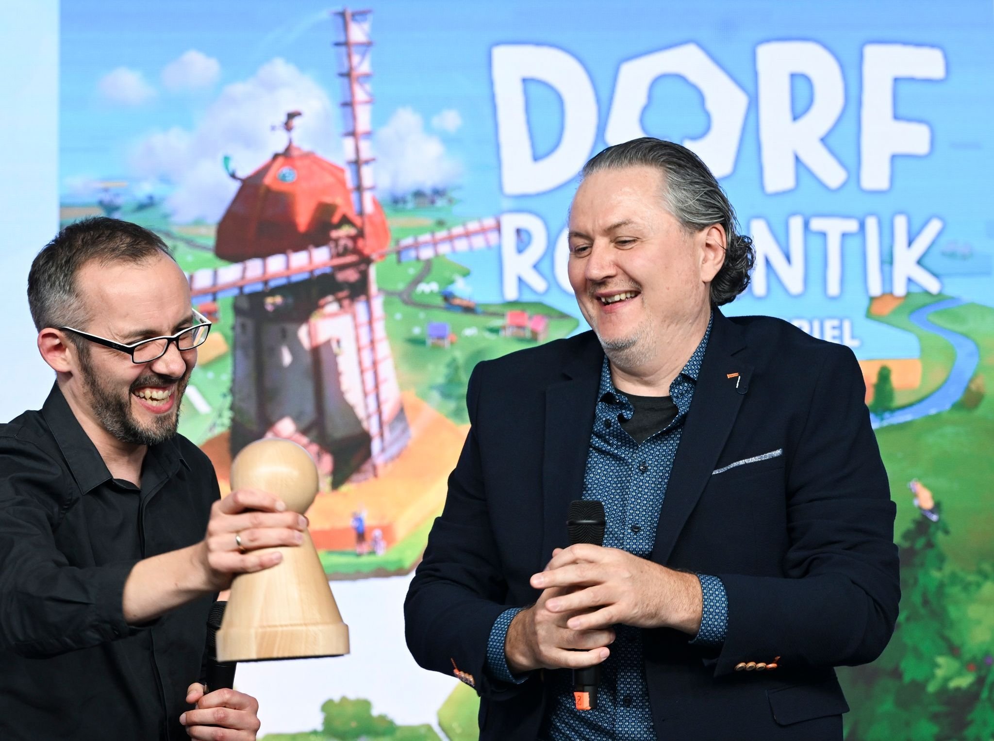 „Dorfromantik“ auch als Brettspiel prämiert „Dorfromantik“ auch als Brettspiel prämiert