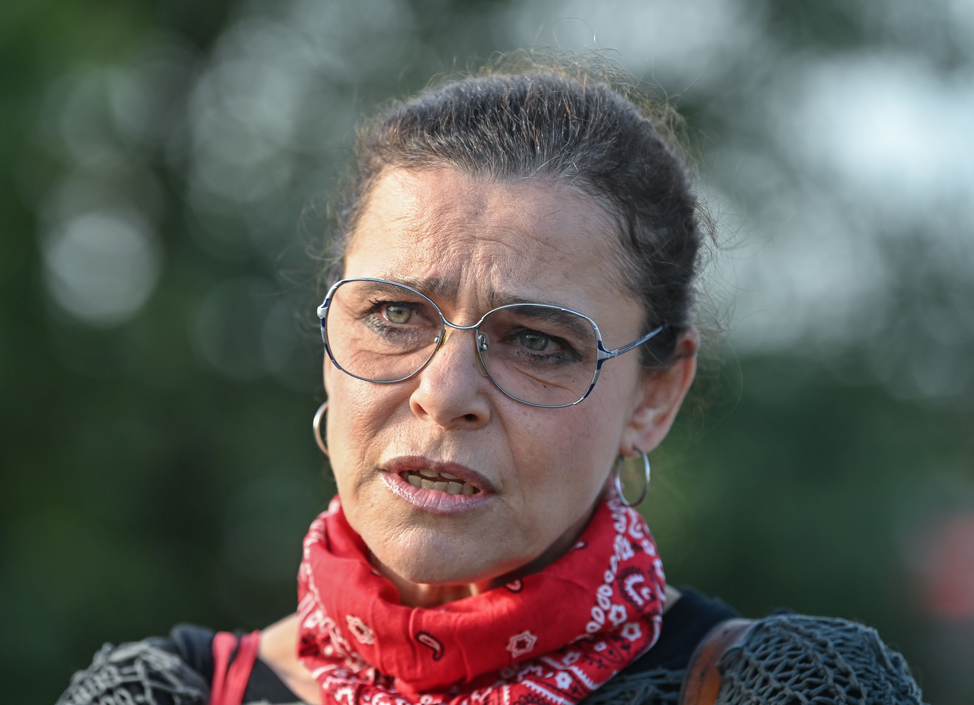 Julia Neigel sieht als „Schande, was in unserem Land passiert ist“