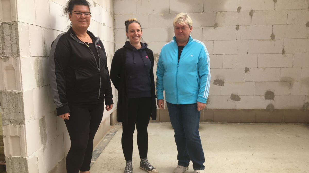 Monate nach verheerendem Brand – Familien bauen sich neues Zuhause