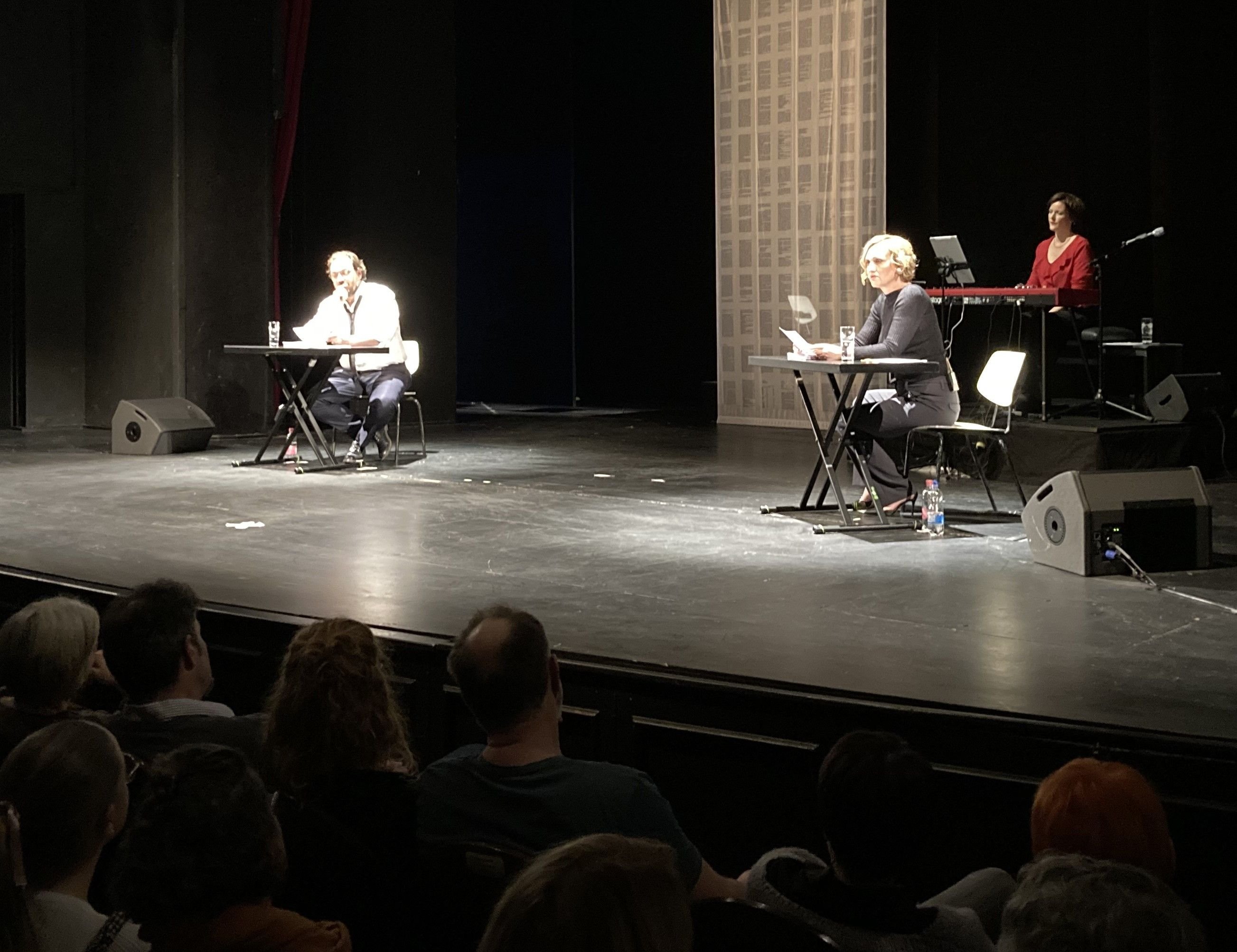 Miosga und Hübner lasen ein ganzes Jahr an einem Abend