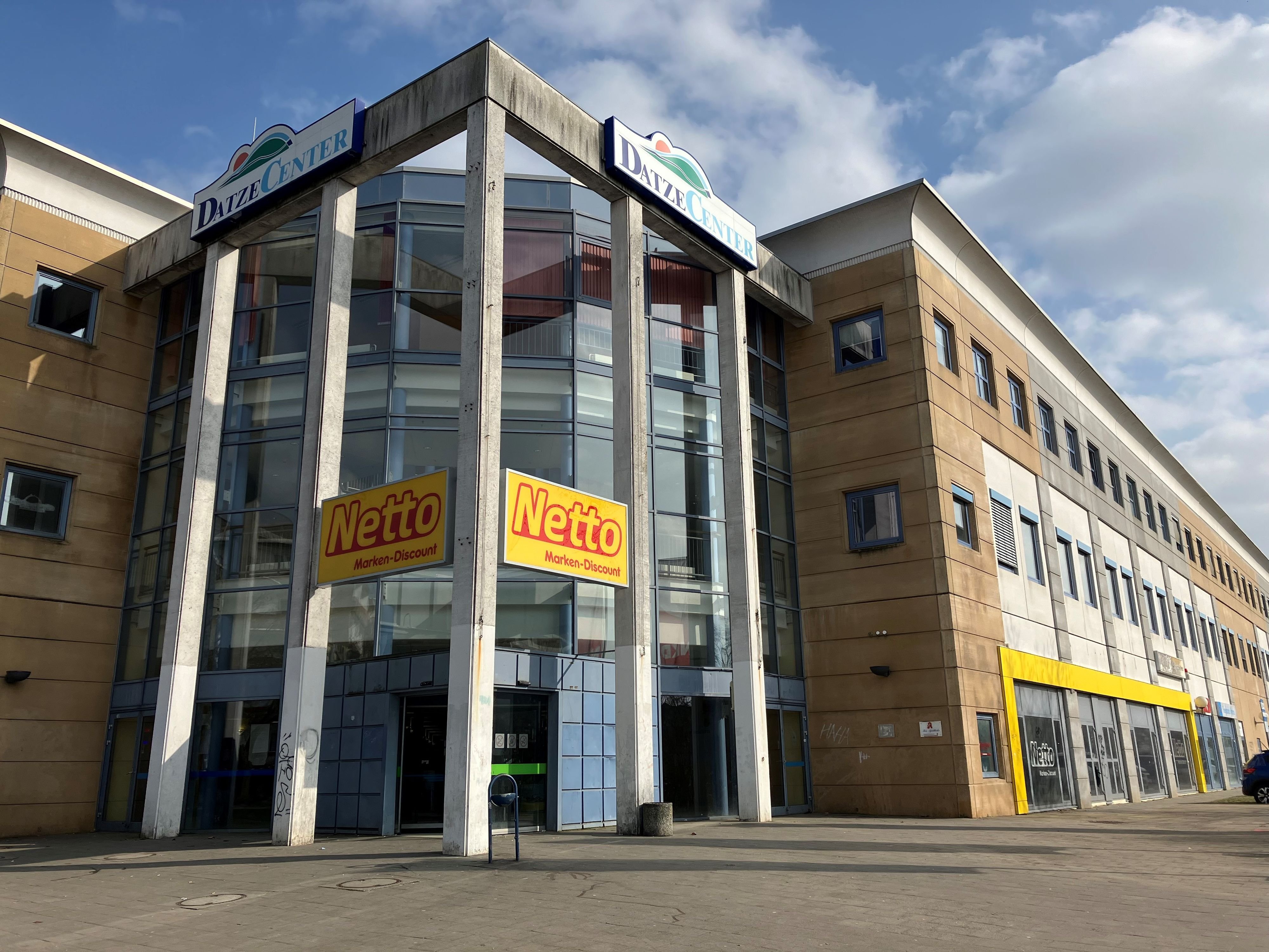 Schule in Neubrandenburger Einkaufscenter: Ist das sicher?