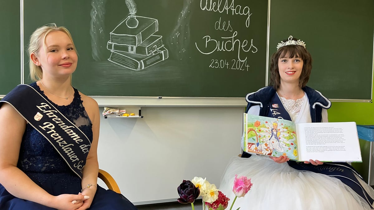 Schule mal anders: Schwanenkönigin liest am Welttag des Buches