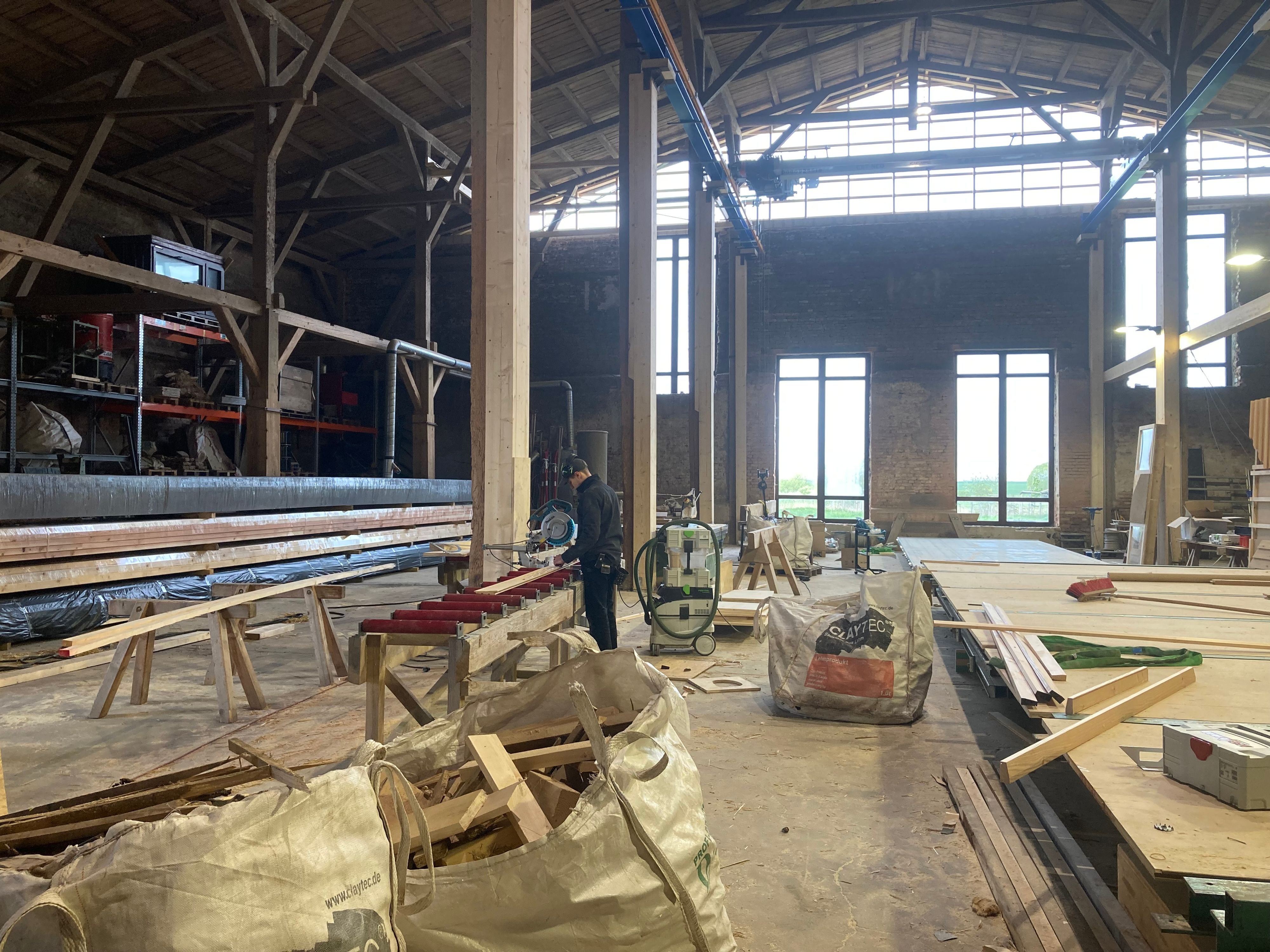 Häuser aus Stroh – Halm GmbH will Fertigung erheblich ausweiten