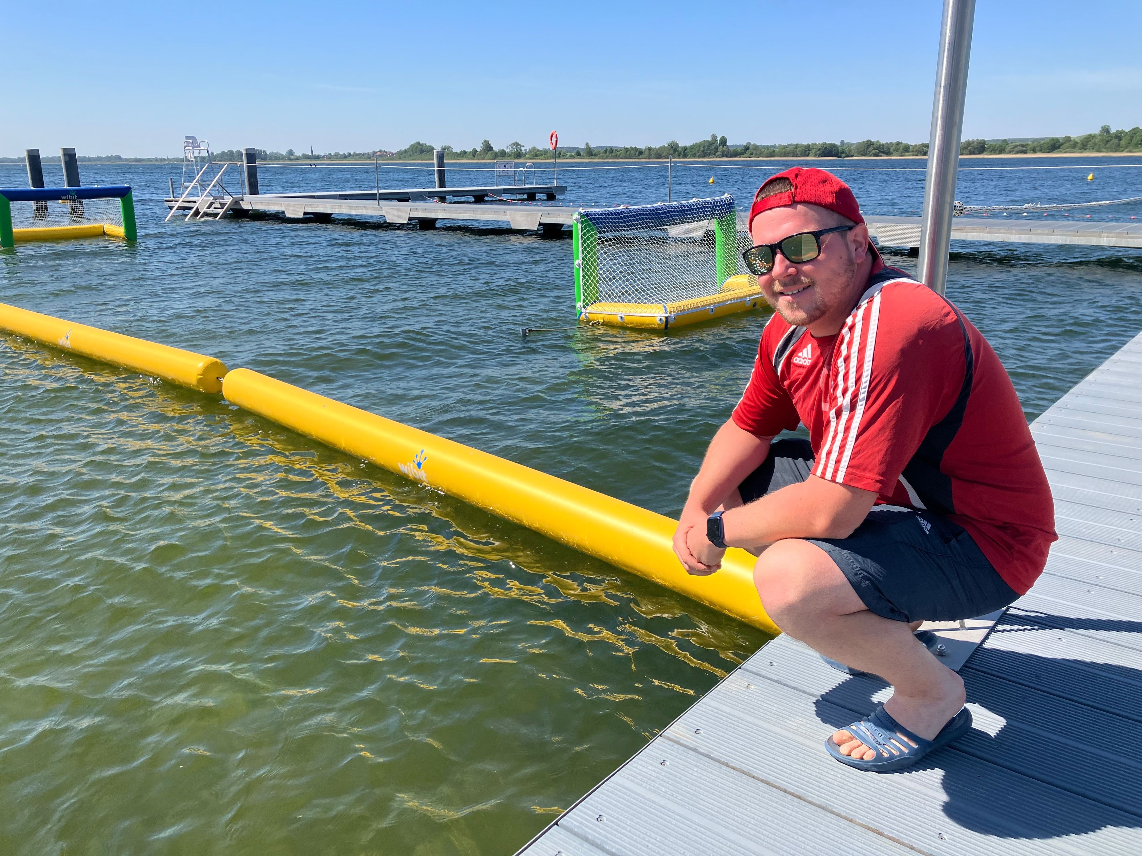 Mehr als 50 Badegäste am Eröffnungstag trotz erfrischender Wassertemperatur