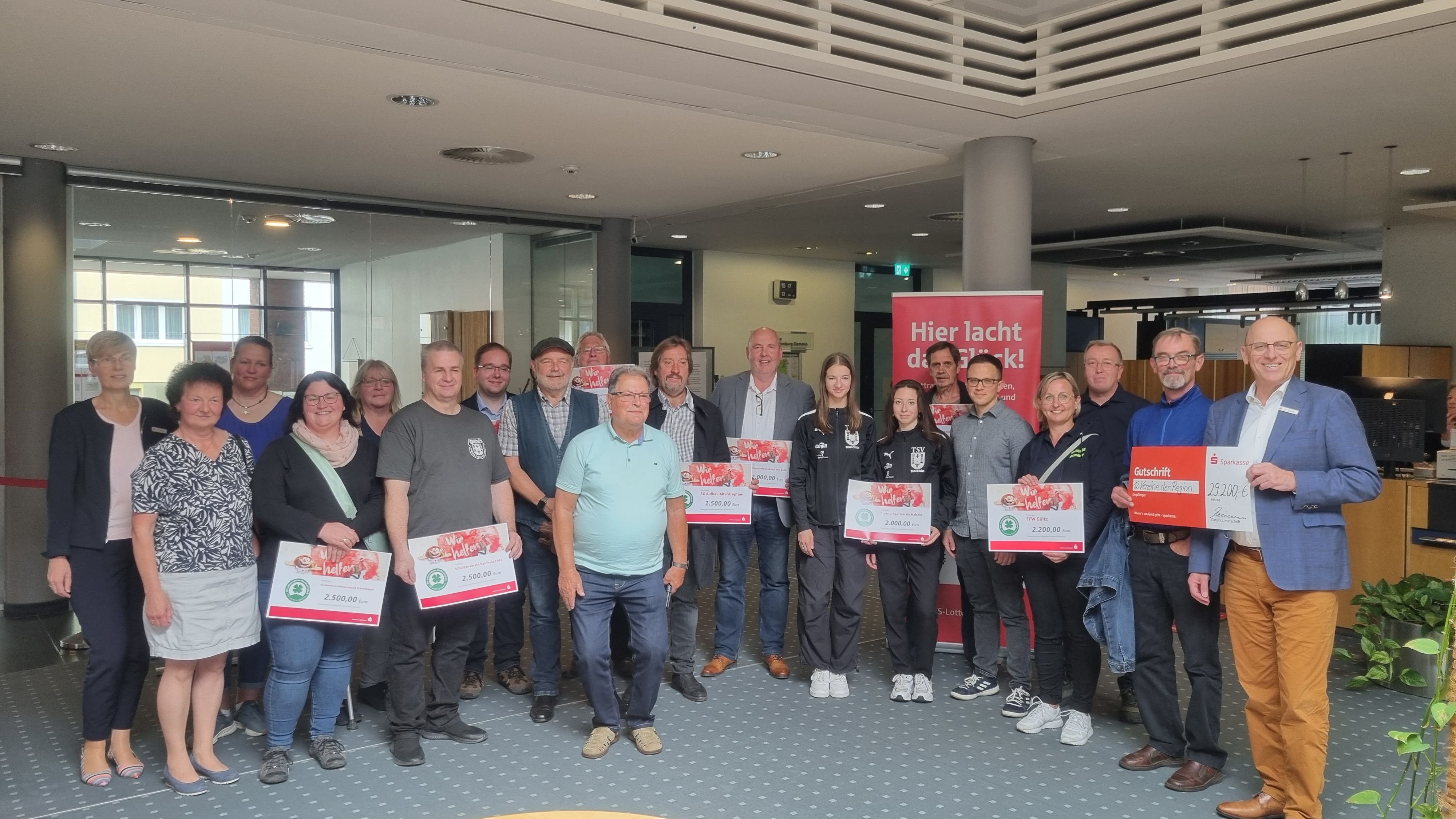 So werden Spenden der Sparkassen-Kunden für Vereine genutzt