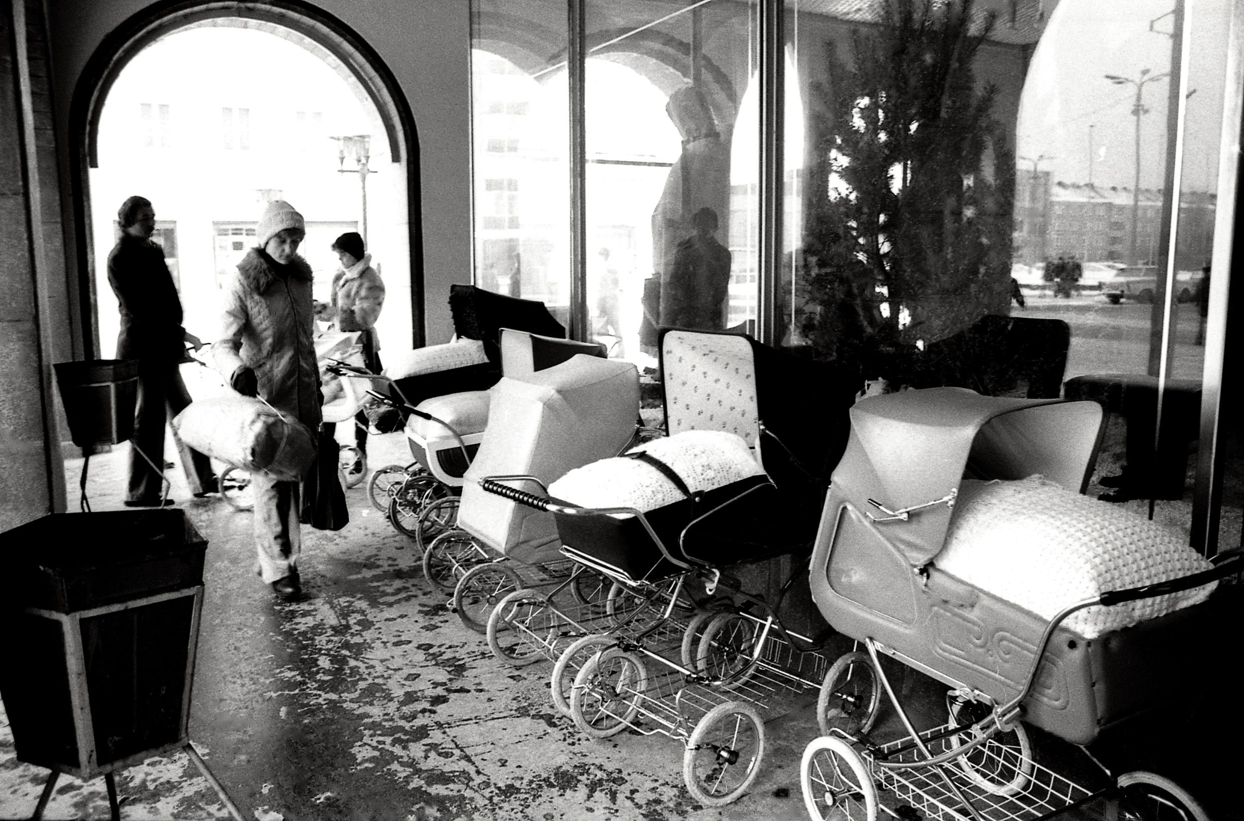 DDR-Alltag und mehr: Ausstellung erinnert an Neubrandenburger Fotografen