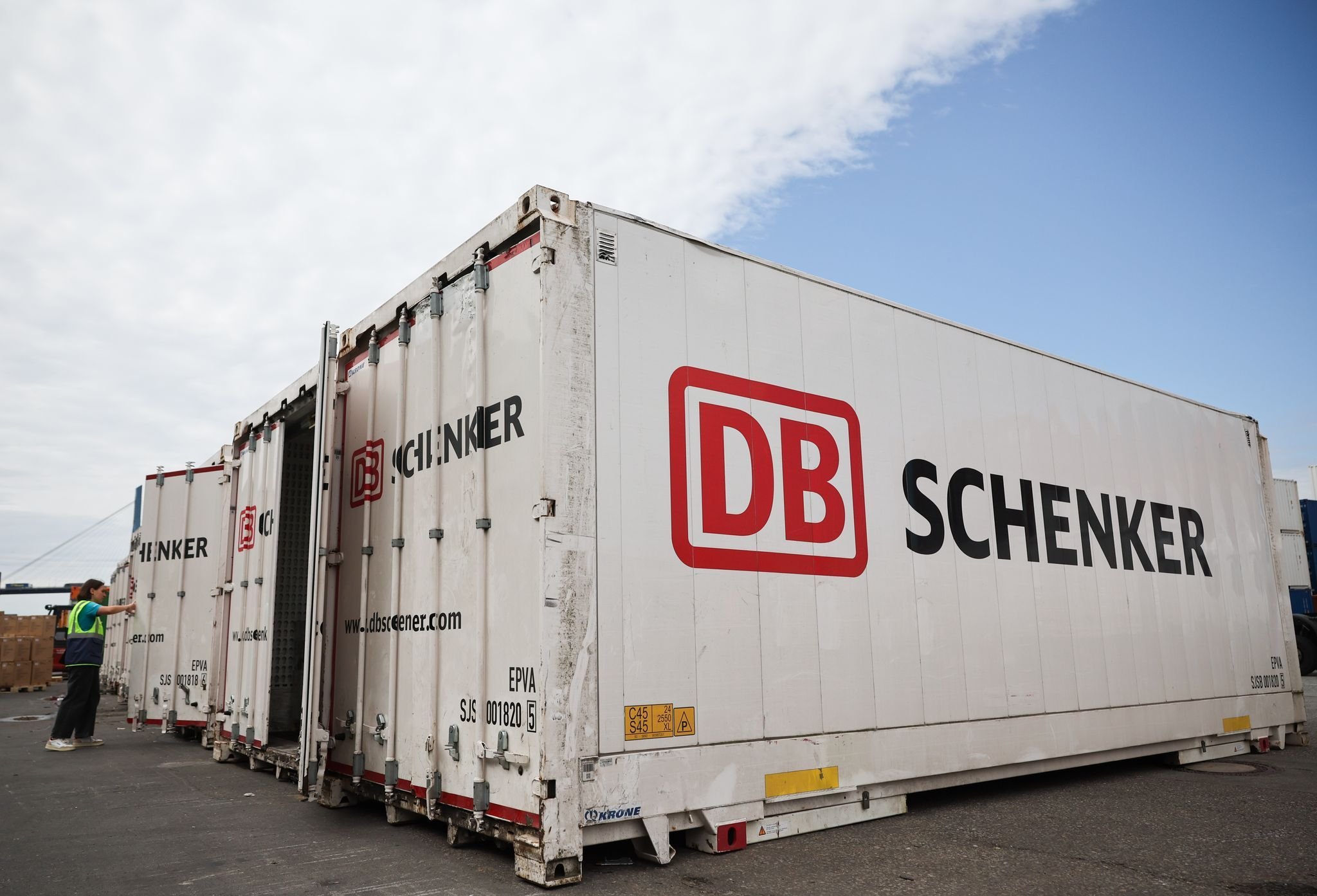 Bloomberg: DSV im Bieterrennen um DB Schenker Favorit