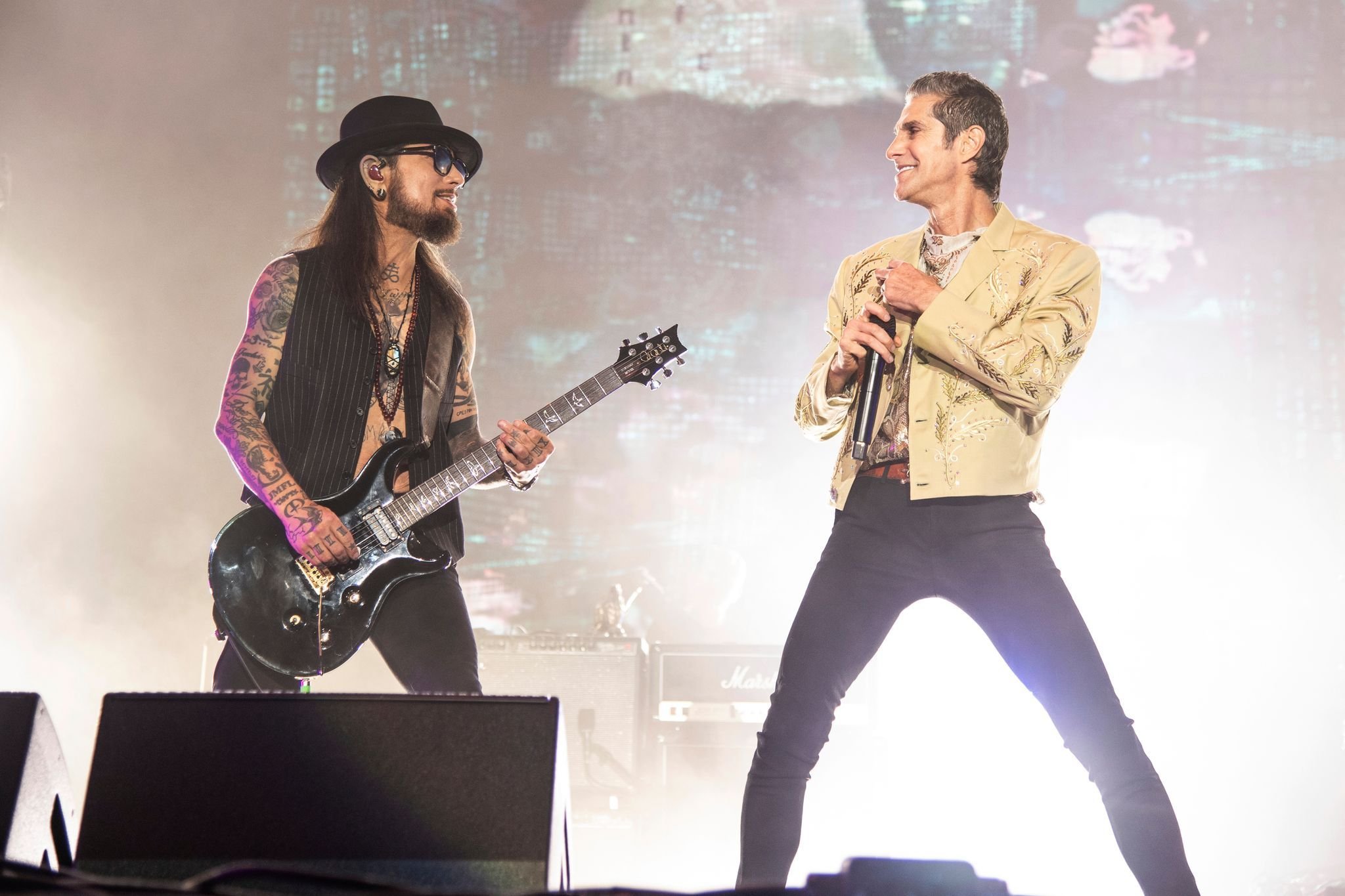 Rockband Jane's Addiction bricht nach Bühnenzoff Tournee ab