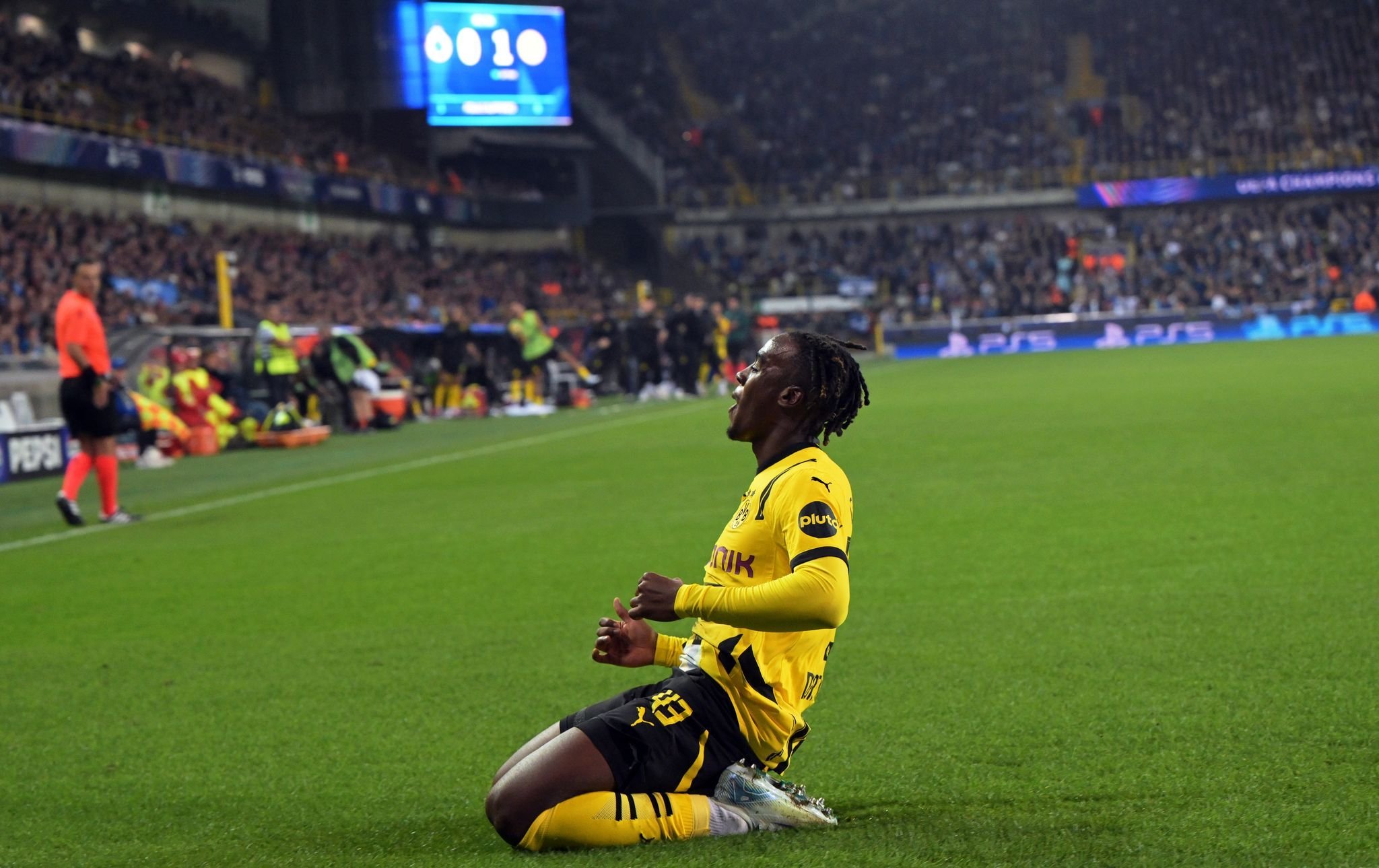 Erst „zäh“, dann mit Gittens: BVB feiert 3:0 in Brügge