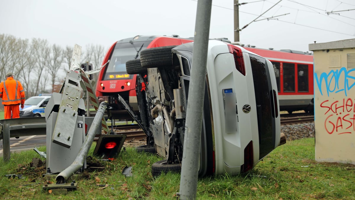 Unfall legt Bahnverkehr zwischen Rostock und Hamburg lahm