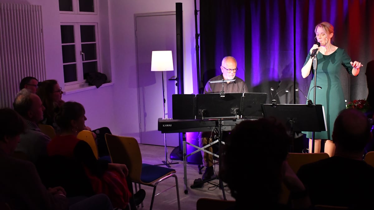 Frivol: Herr Bergmann und Carmen Buck erheitern Publikum