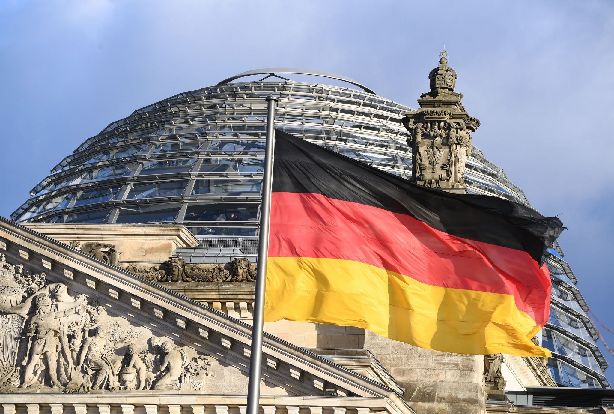 Insa-Umfrage: Union, AfD und SPD verlieren leicht Insa-Umfrage: Union, AfD und SPD verlieren leicht