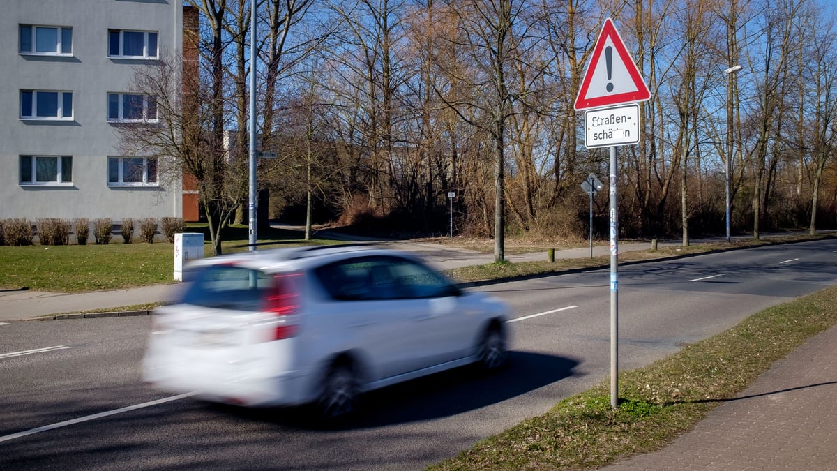 Diese Straße in Rostock ist kaputt - doch es fehlt das Geld