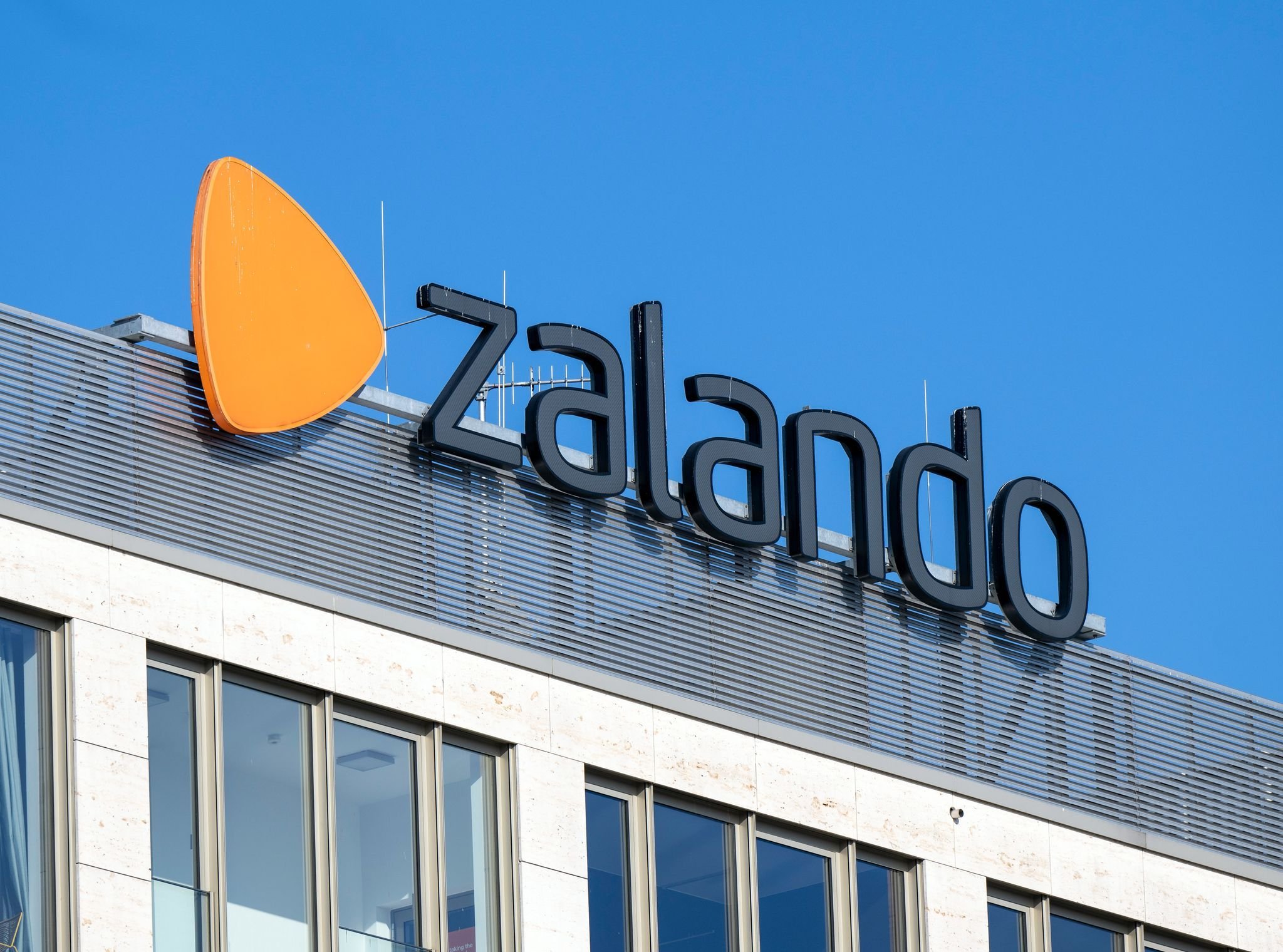 Zalando baut Kundenservice um – 450 Arbeitsplätze betroffen