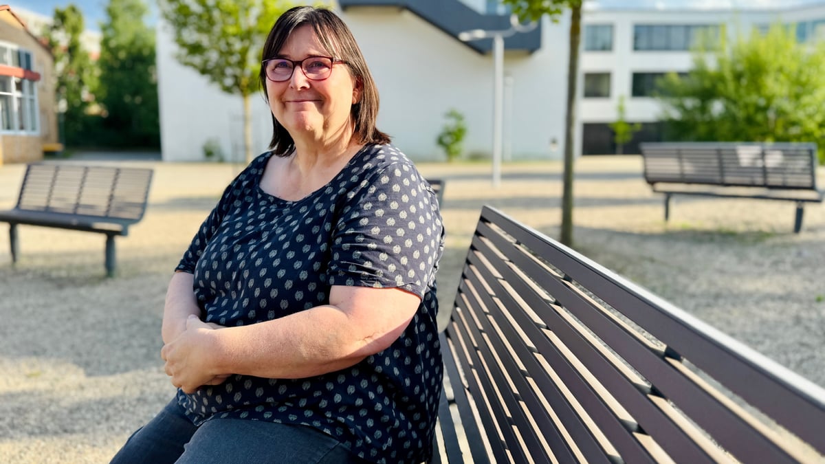 Camila arujoxxx the location has sufficient parking and is