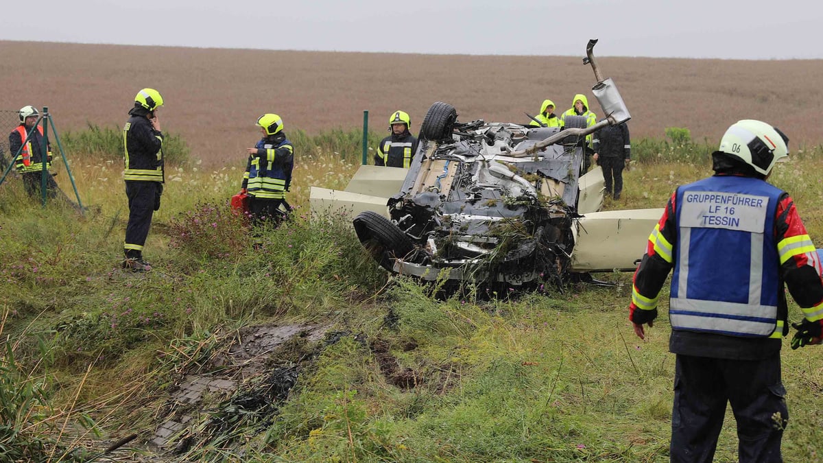 Ein Toter und sieben Verletzte bei Regen-Unfallserie auf A20