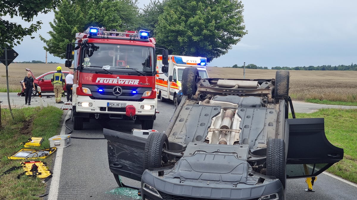 Schwerverletzte Autofahrerin nach Unfall in Klinik geflogen